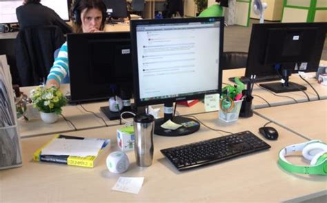 Фото На Рабочем Месте В Офисе — Картинки фотографии