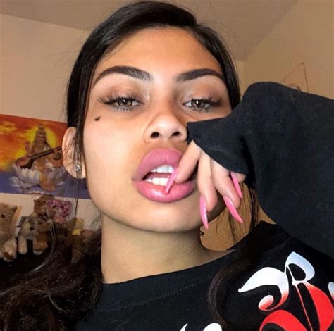 𝗽𝗶𝗻 𝘀𝗹𝗶𝗺𝗲𝘀𝘇𝗻🐍 Face Tattoos For Women Small Face Tattoos Face Tattoos
