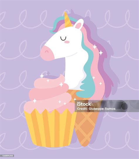 귀여운 마법의 아이스크림 머리 유니콘과 컵 케이크 판타지 만화 0명에 대한 스톡 벡터 아트 및 기타 이미지 0명 귀여운
