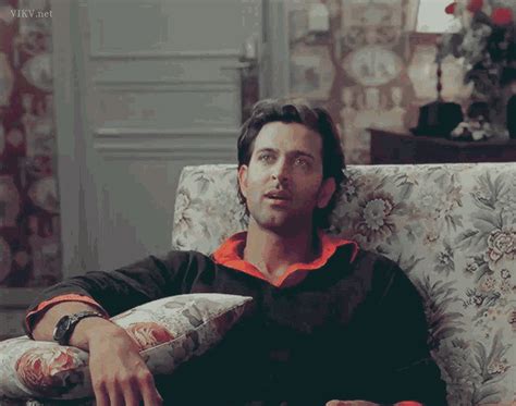Hrithik Roshan Gif Gif Hrithik Roshan Zindagi Na Milegi Dobara Drink My Xxx Hot Girl