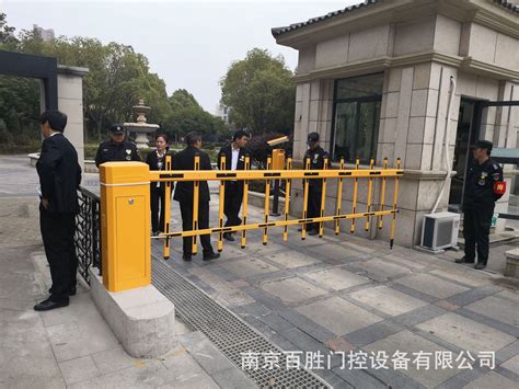百胜智能栅栏道闸 单层双层自动升降栅栏杆道闸 电动挡车器 阿里巴巴