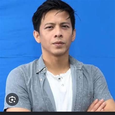 Roni Roni Threads Say More