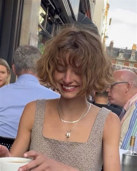 반월동미용실 망포미용실 헤이나헤어 이나 빈티지펌 레이어드컷 쉐도우펌 올 겨울 손질이 편하고 자연스러운 매력의 단발빈티지펌 어떠세요 모질에 맞는 펌