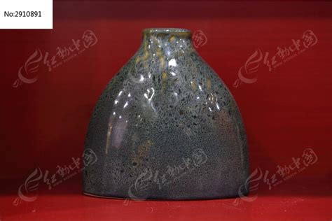 桂林市三花酒博物馆历年酒瓶之辉陶瓷酒壶高清图片下载 红动中国