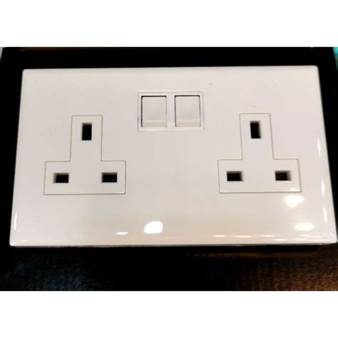 Eloe Series Switch Legrand Suis Soket Switches 13a Sso 1 Gang 20a