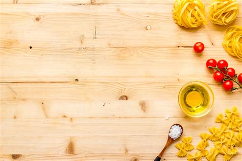 이탈리아 파스타 를 요리하기위한 재료와 페투치네의 프레임 0명에 대한 스톡 사진 및 기타 이미지 0명 건강한 식생활 배경 주제 Istock