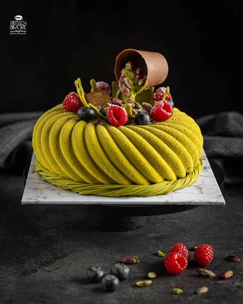 🍨 بالشكل الجديد واللذيذ الي عودناكم عليه بيستاشيو جيلاتو ايس كريم