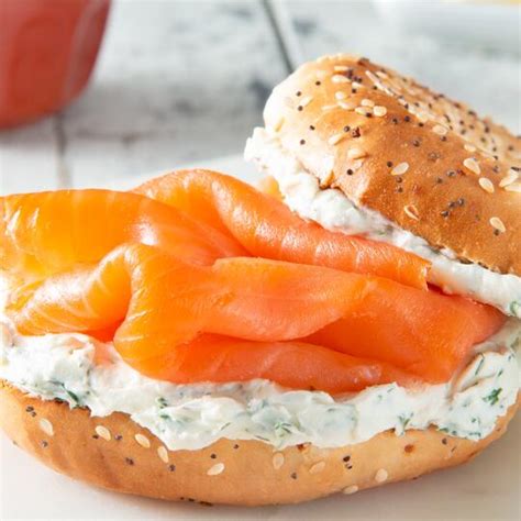 Everything Bagel With Lox And Cream Cheese Dempsters