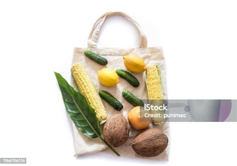 흰색 배경 위에 에코 백식료품 쇼핑 제로 폐기물 및 플라스틱 무료 개념 플랫 레이 공간을 복사합니다 0에 대한 스톡 사진 및 기타 이미지 Istock