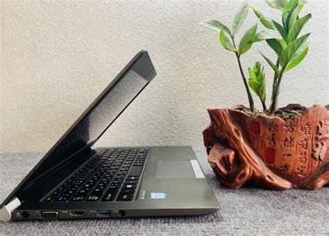 Toshiba Dynabook R63 Core I5 Ram 8gb Ssd 256gb Laptop Nhật Nội địa