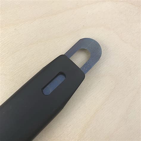 Handle Fender Style Black Strap With Metal Caps RAHB Guitar Tools International LLC