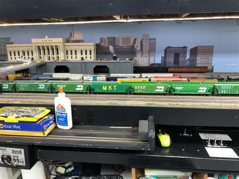 Arduino Controlled Model Train Layout With Automated Passing Siding