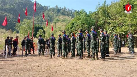 လောင်းလုံမြို့နယ် ပြည်သူ့ကာကွယ်ရေးတပ်ဖွဲ့က မွန်းမံသင်တန်း အပတ်စဉ် ၁ သင်တန်းဆင်းပွဲ ကျင်းပ Khit