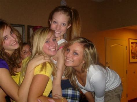 Naked Lauren Toth Added 07192016 By Jaime24