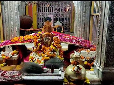 Thousands Of Devotees Gathered To Visit Samadhi Of Baba Ramdev Ji In Jaisalmer Jaisalmer बाबा