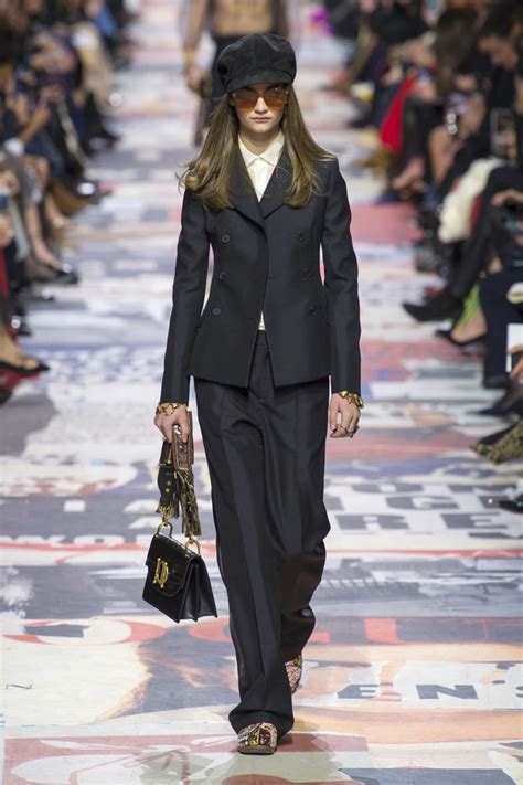 Мода 2019 брючные костюмы тенденции фото