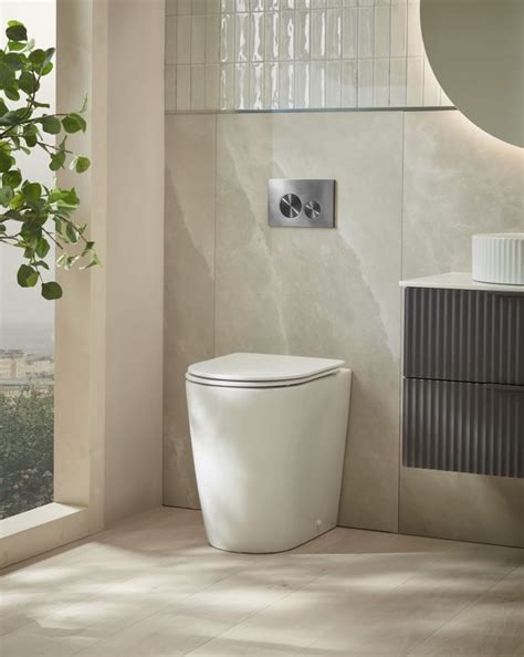 Compass Round Back To Wall Pan Tavistock Bathrooms