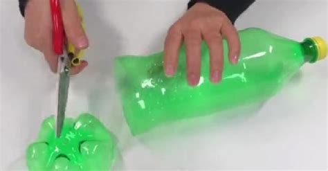 下水道堵了怎麼辦？只需一個塑料瓶，1分鐘就疏通，別再花錢請人 Peekme