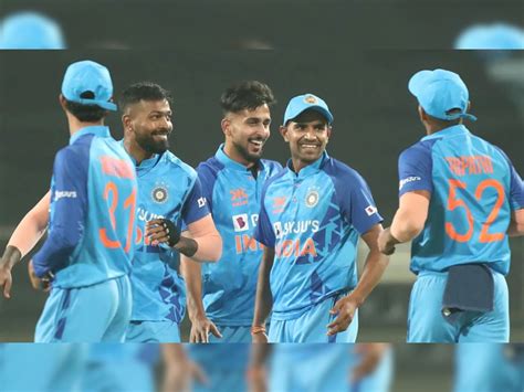 Ind Vs Sl 2nd T20 Hardik Pandya Decision To Bowl First Sinks Indian