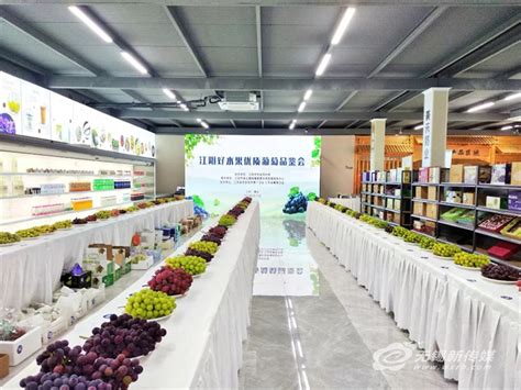 江阴璜土建设葡萄大学小小葡萄带领农民走上智富路