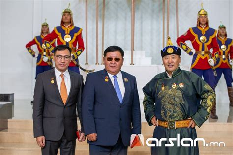 Д Ганбаатар Л Хүрэлбаатар Д Баттөр нар ХӨДӨЛМӨРИЙН БААТАР боллоо