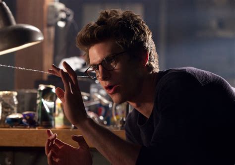 Watch Deleted Scenes From The Amazing Spider Man Offer Up Hints Of