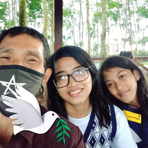 Josua Agus 💜satu Satunya Hal Yang Tak Pernah Dicukupi Facebook