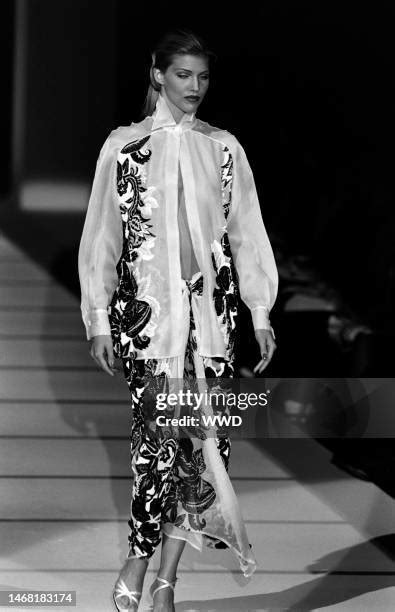 Helfer Tricia 90s Photos And Premium High Res Pictures Getty Images