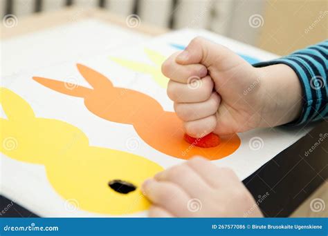 Task Completion Project Tracking And Managing Project Timeline