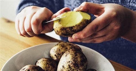 Are Green Potatoes Harmful