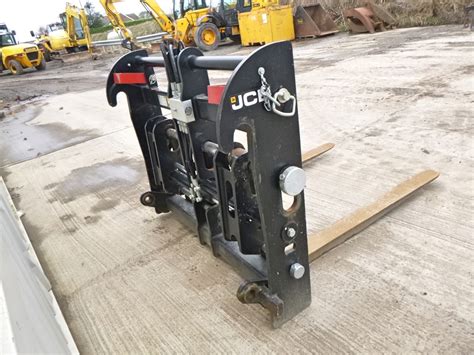 Attachments 2020 Jcb Hydraulic Fork Positioners