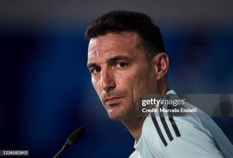 Argentina Coach Photos And Premium High Res Pictures Getty Images