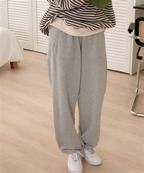 말라보여요 밑단 스트링 조거 와이드 기모 팬츠