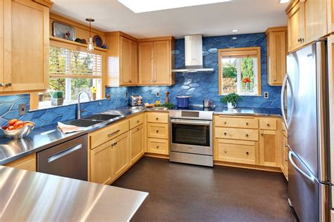 Кухонний фартух 100 КРАЩИХ фото ідей варіанти обробки і дизайну Корисні поради Вказівка