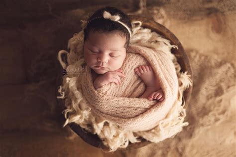 Gabriela Knit Stretch Wrap Arbackdrops