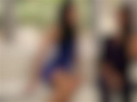 Nerdy Lesbian Seduced By Artificial Intelligence Kostenlose Pornovideos Youporn