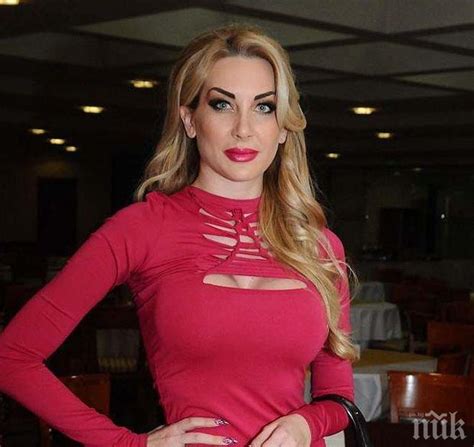 Антония Петрова вади новото си гадже на светло Информационна агенция ПИК