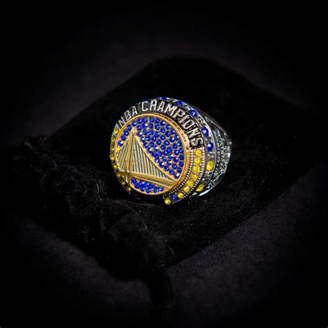 Time Capsule Introduces Class Of 2018 To The Future Stanford Report