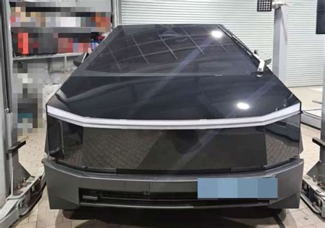 새해 첫날 트럼프호텔 정문서 사이버트럭 폭발