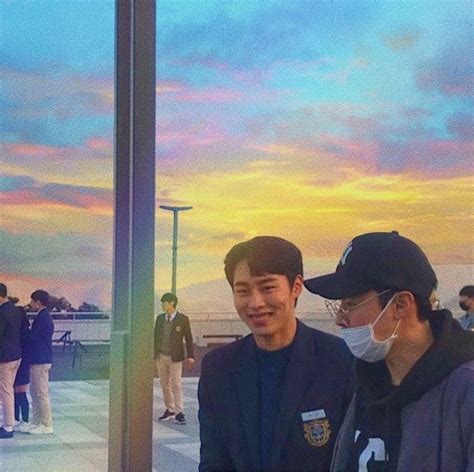 Lee Jaewook Baek Kyung Extraordinary You Aktor Korea Aktor Animasi