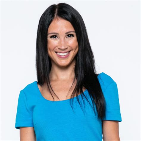 Sarah Mhlanga Me Myself And Meghan подкаст Sarah Mhlanga Listen