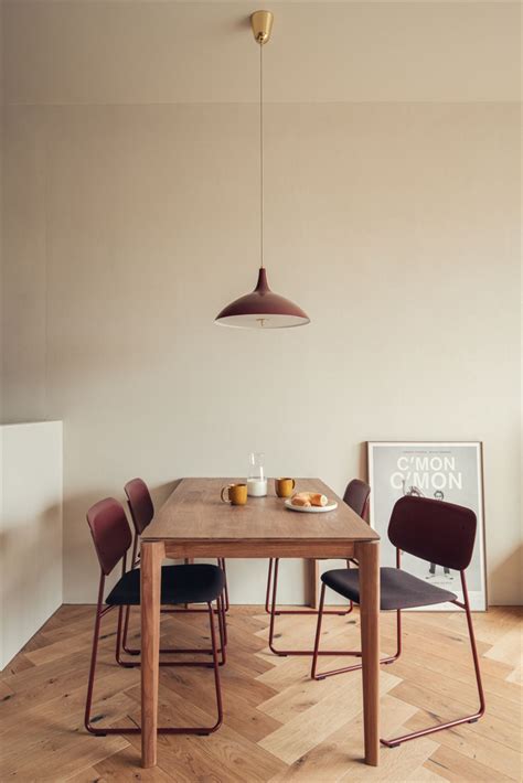 ボード「interiorsfactorygdanskapartment」のピン 家具 ヘリンボーン