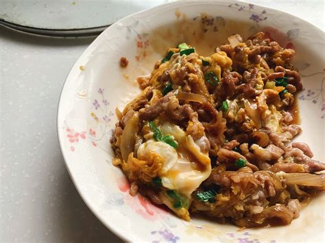 Icook 【日式滑蛋豬肉丼飯】 📖收藏完整食譜icooktwrecipes373385 在家時，不想花太多時間