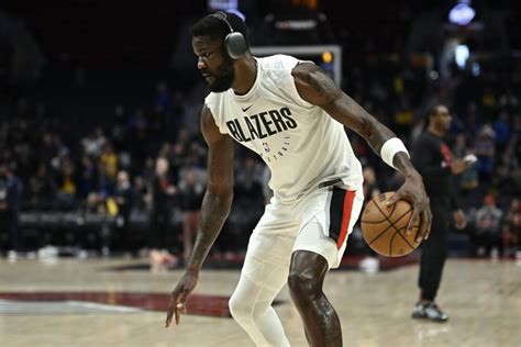 Deandre Ayton Reflects On Past With Phoenix Suns And Where I Need To Be With Blazers Yahoo