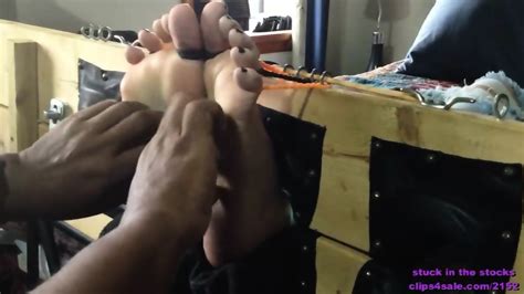 Kittys Ticklish Feet Eporner