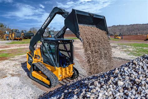 Details On Bobcats Battery Powered T7X Compact Track Loader