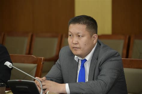 Улсын дээд шүүхийн шүүгчид нэр дэвшигтэй танилцлаа