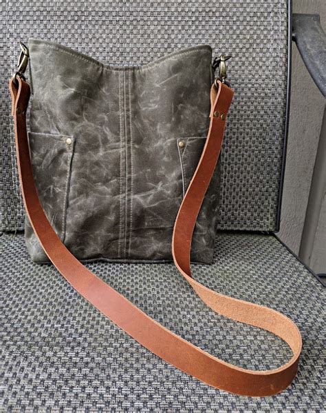 A Quilters Table Compass Bag