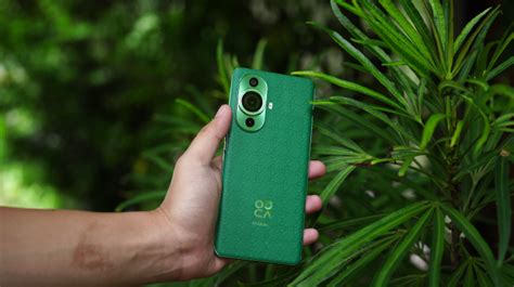 Featuring A Mp Ultra Portrait Dual Camera Vlog Focused Features And A Trendy Design The