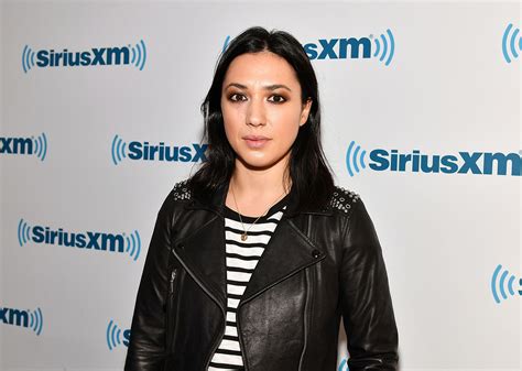 Michelle Branch Files For Divorce From Patrick Carney